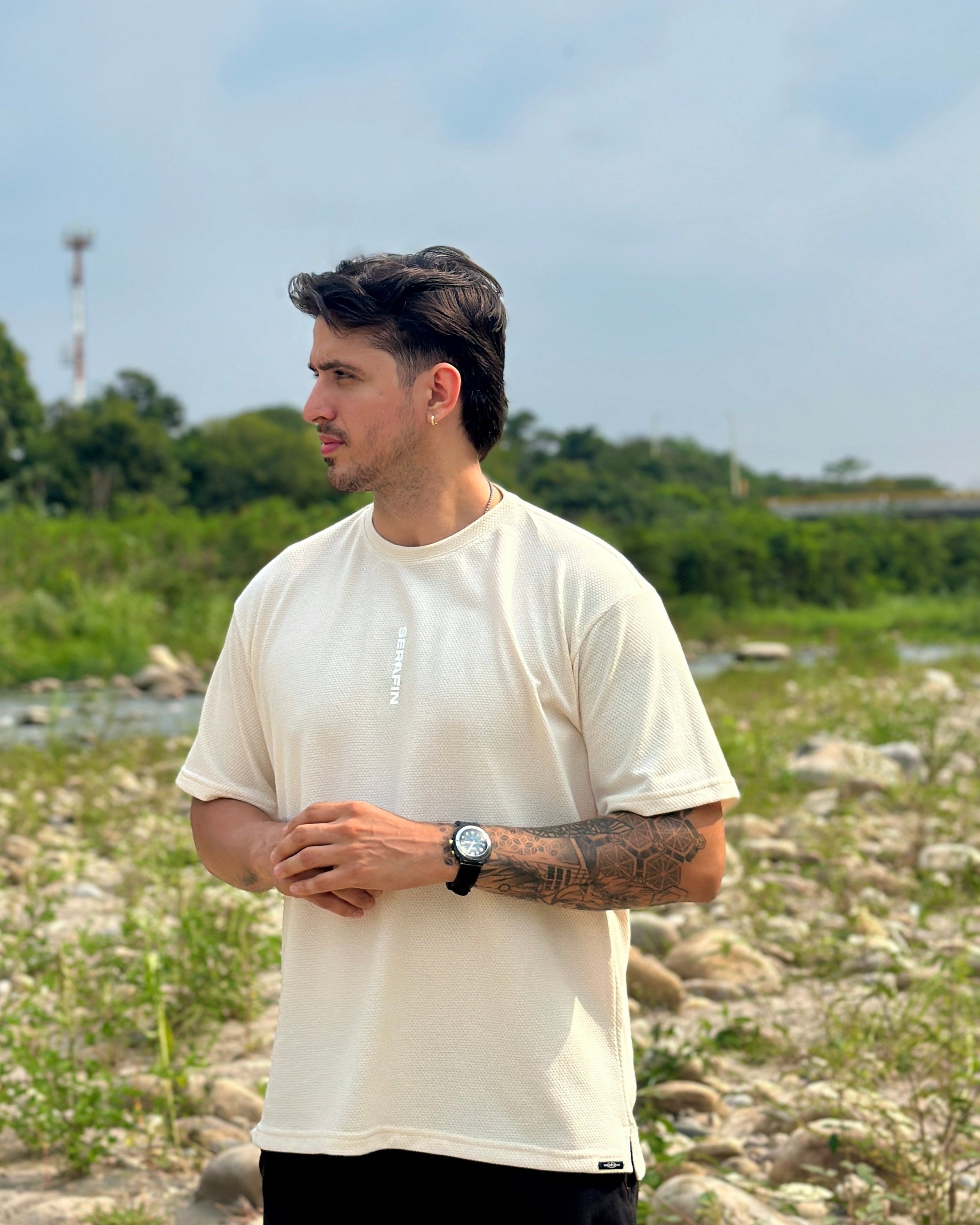 Camiseta Oversized Hueso – Store Serafin